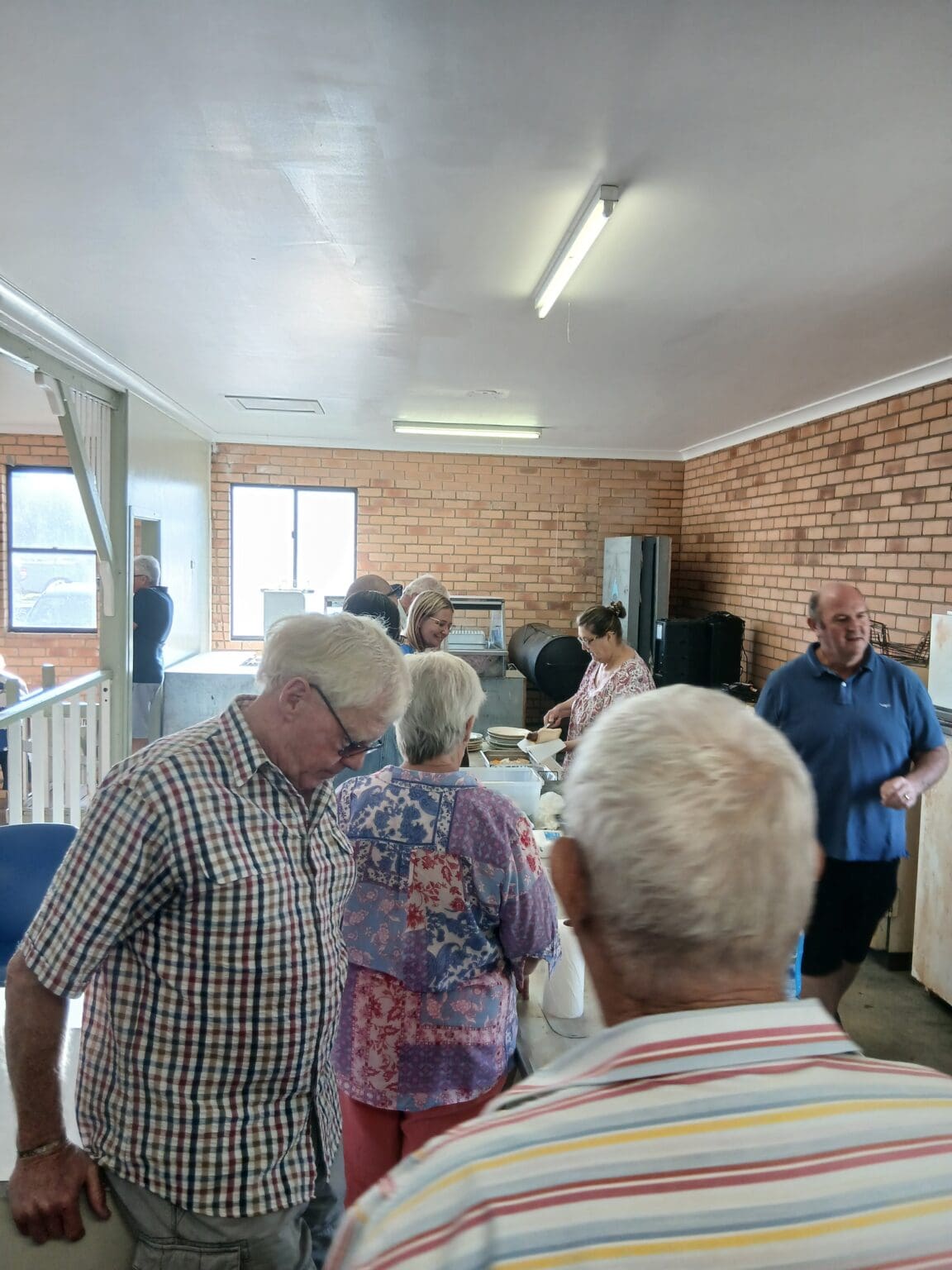 Large crowd gathers at Red Range Celebrating Australia Day – Glen Innes ...